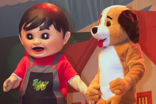 Fenômeno do Youtube, Brincando com Bento e Totó se apresenta em Osasco ...