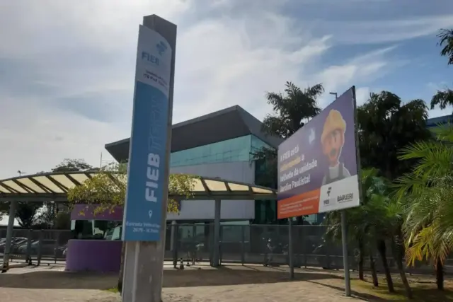 Fieb abre processo seletivo para professores em Barueri | Visão Oeste